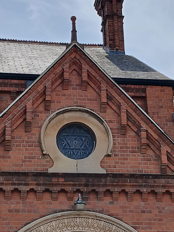 JCR-UK: Photographs of Reading Synagogue, Berkshire